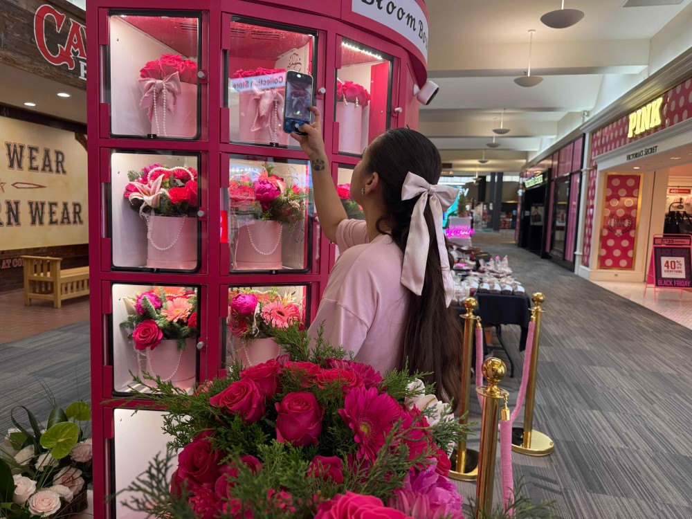 How US Florists Are Profiting with a Smart Flower Machine